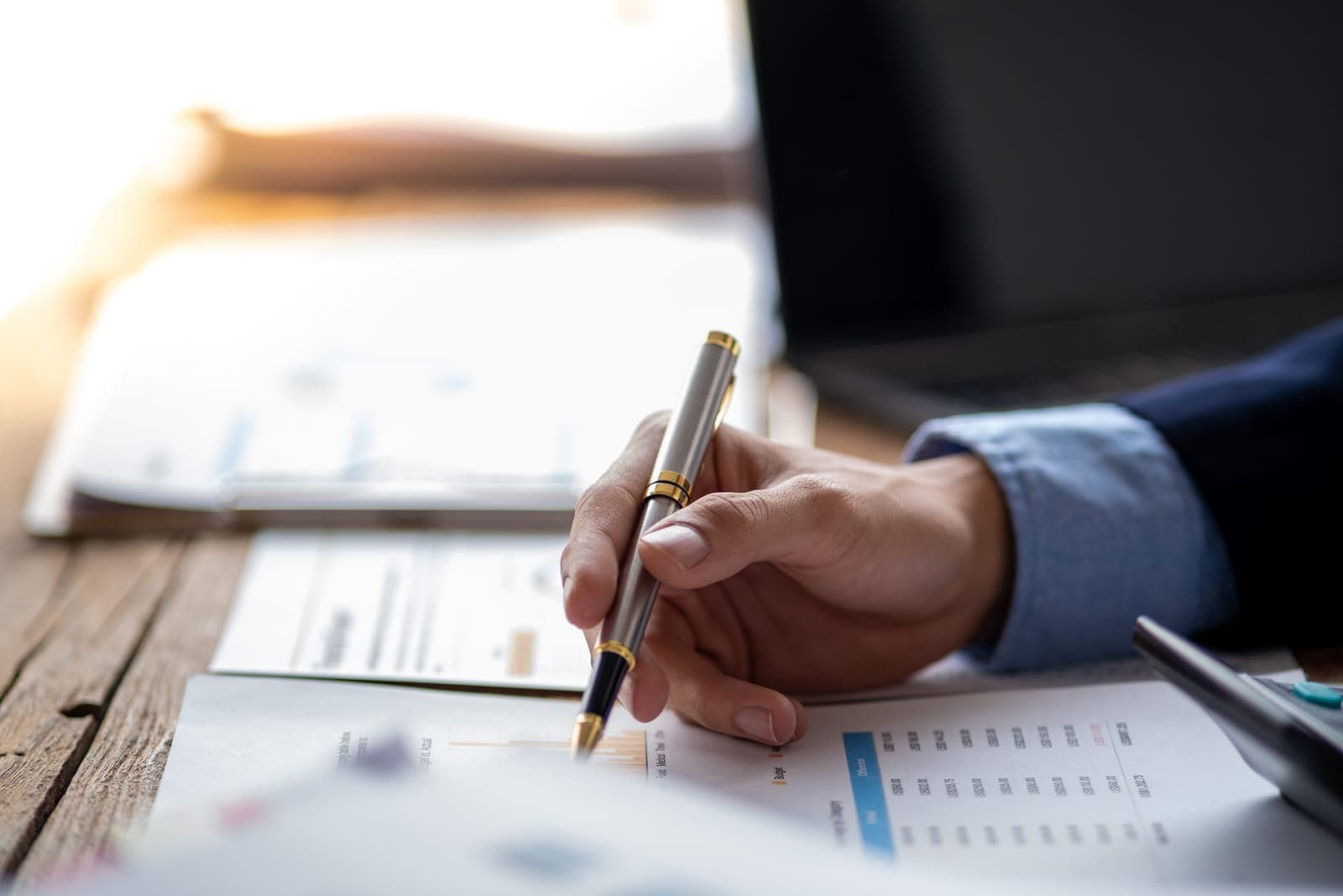 Cash Inflow vs Outflow: A Must-Know Guide for Entrepreneurs